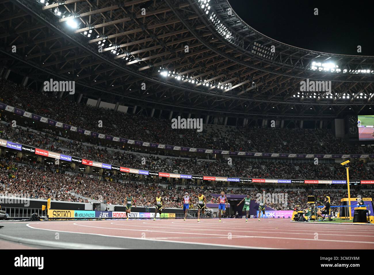 General view, (L-R) Gift LEOTLELA (RSA), Oblique SEVILLE (JAM), Kenneth BEDNAREK (USA), Kishane ...