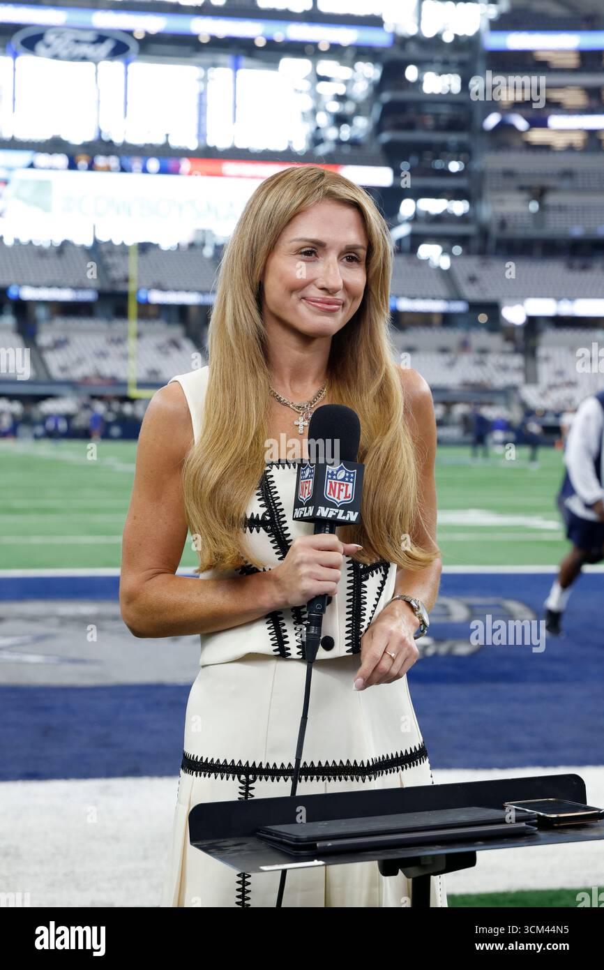 NFL Network reporter Jane Slater does a report before a NFL football ...
