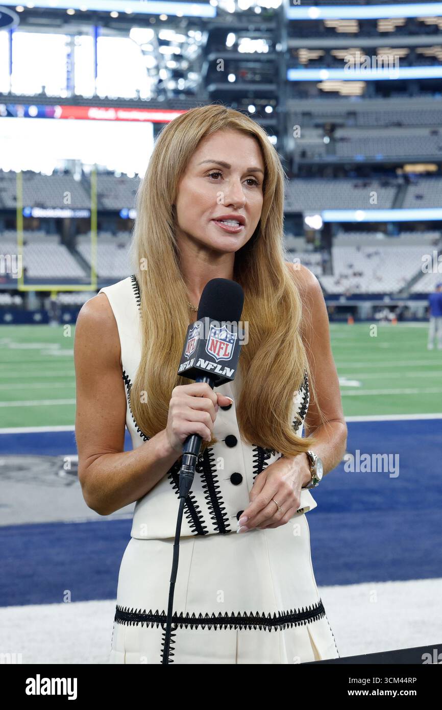 NFL Network reporter Jane Slater does a report before a NFL football ...