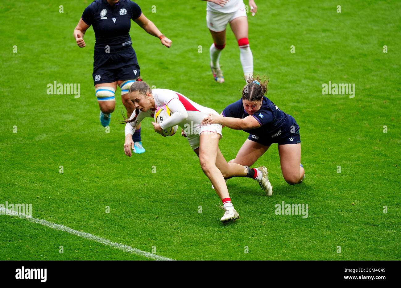 England's Holly Aitchison scores a tty during the Women's Rugby World ...
