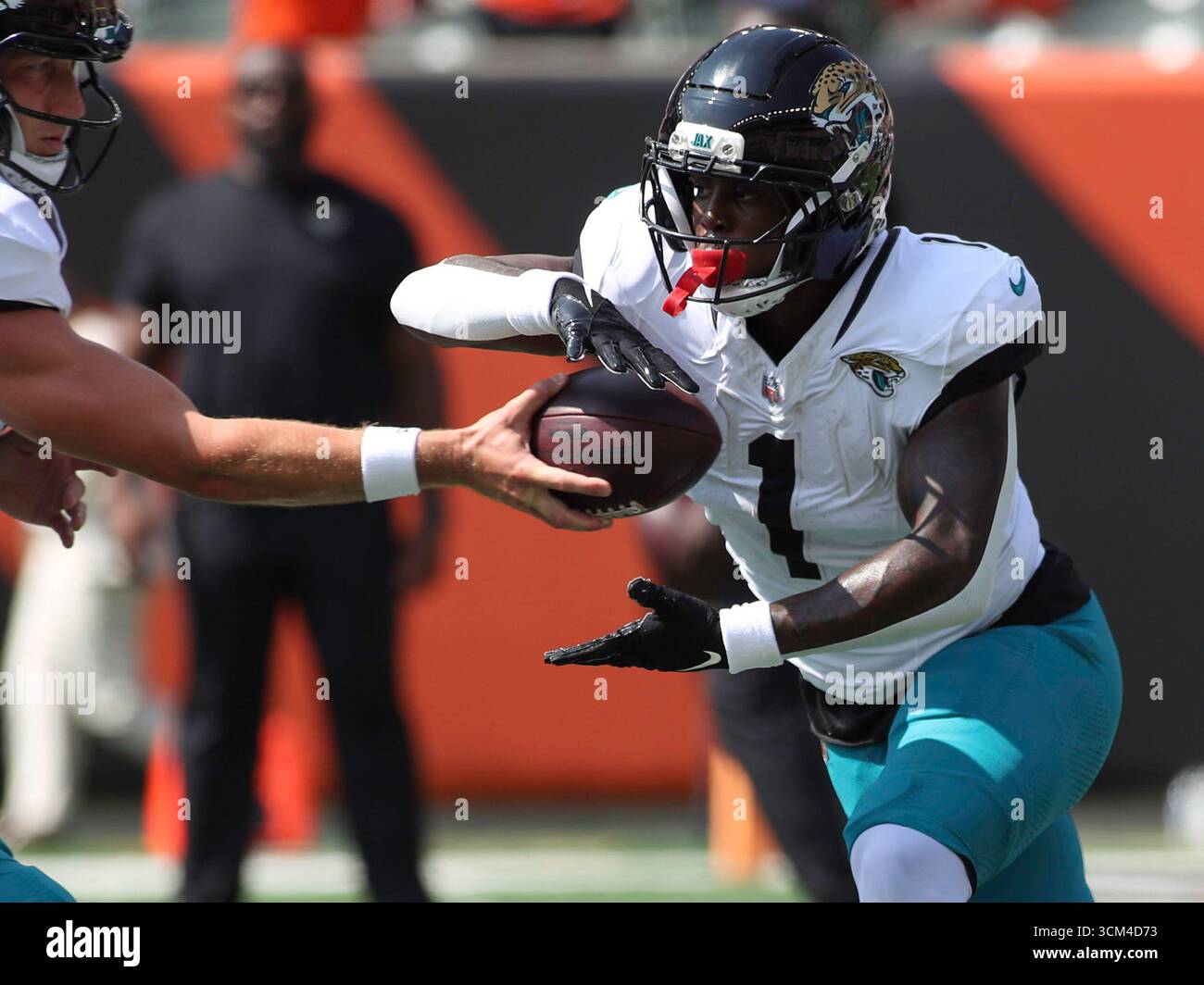 September 14, 2025: Jacksonville Jaguars RB Travis Etienne Jr. warms up ...