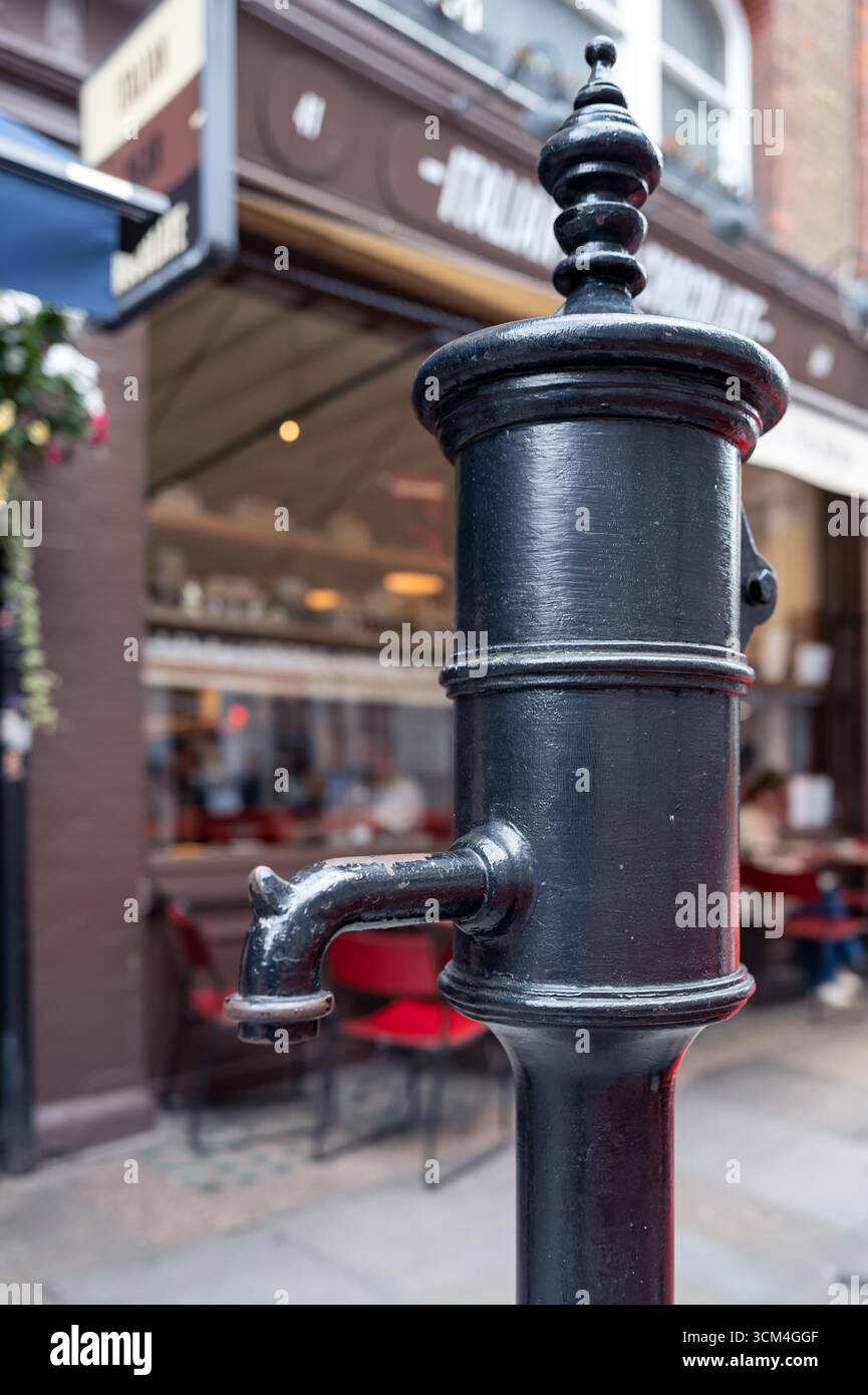 Broad Street Pump, now Broadwick Street, Soho, marking the 1854 Broad ...