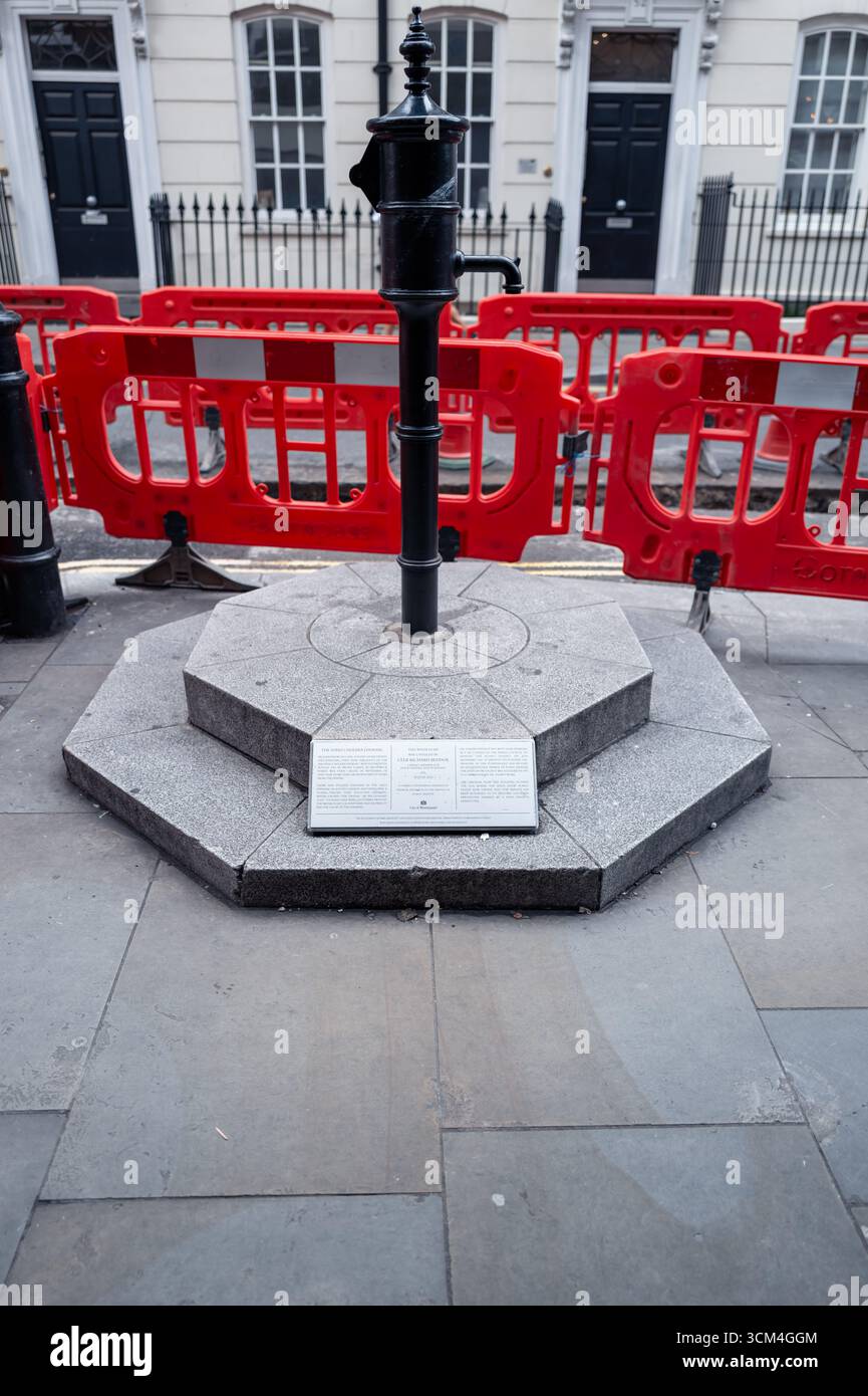 Broad Street Pump, now Broadwick Street, Soho, marking the 1854 Broad ...