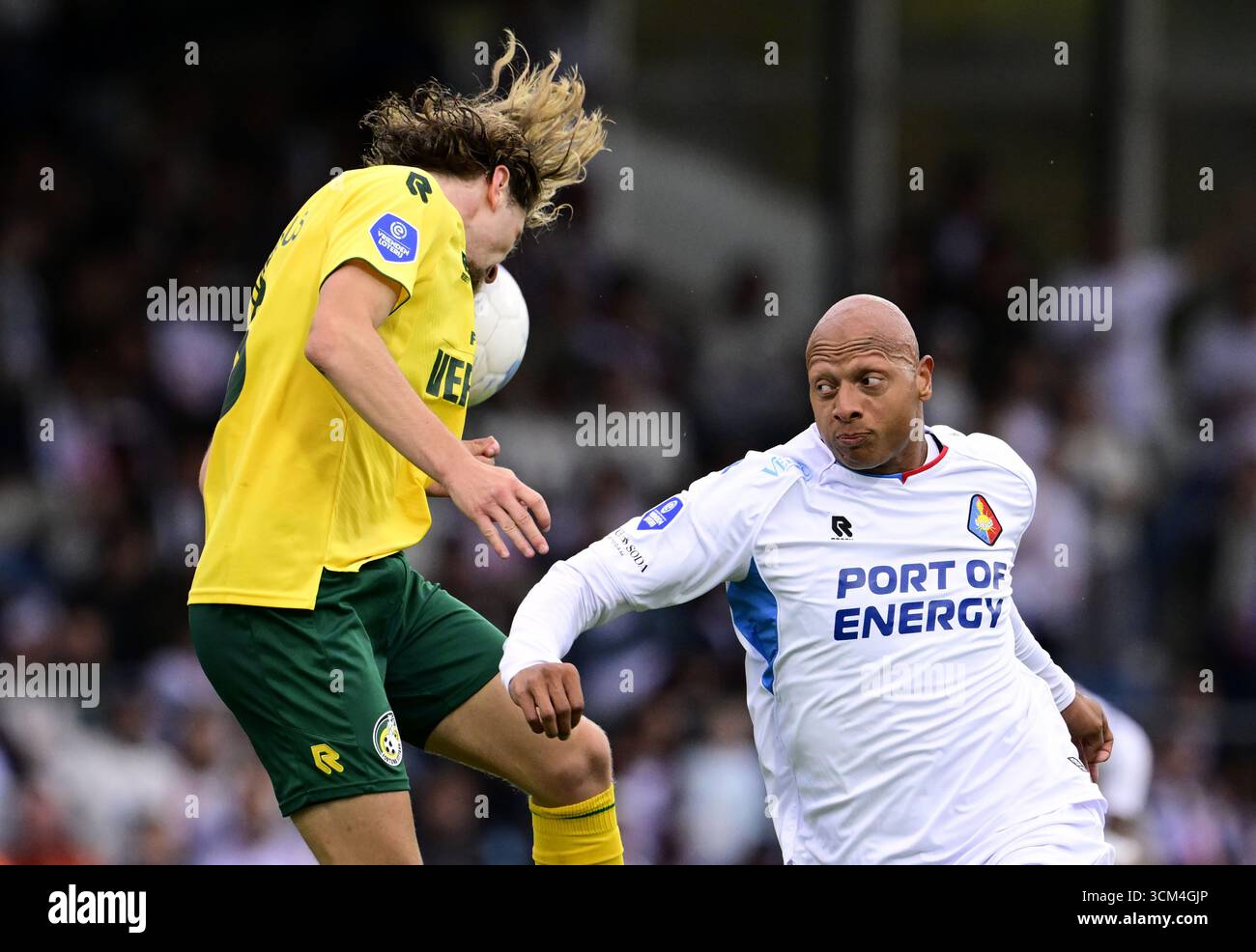 VELSEN - Jasper Dahlhaus of Fortuna Sittard, Kaj Tejan of Telstar ...