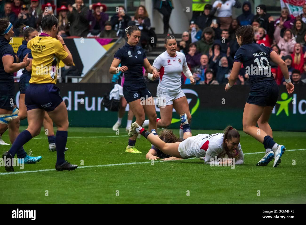 Bristol, UK, 14th September 2025 England fly half Holly Aitchison ...