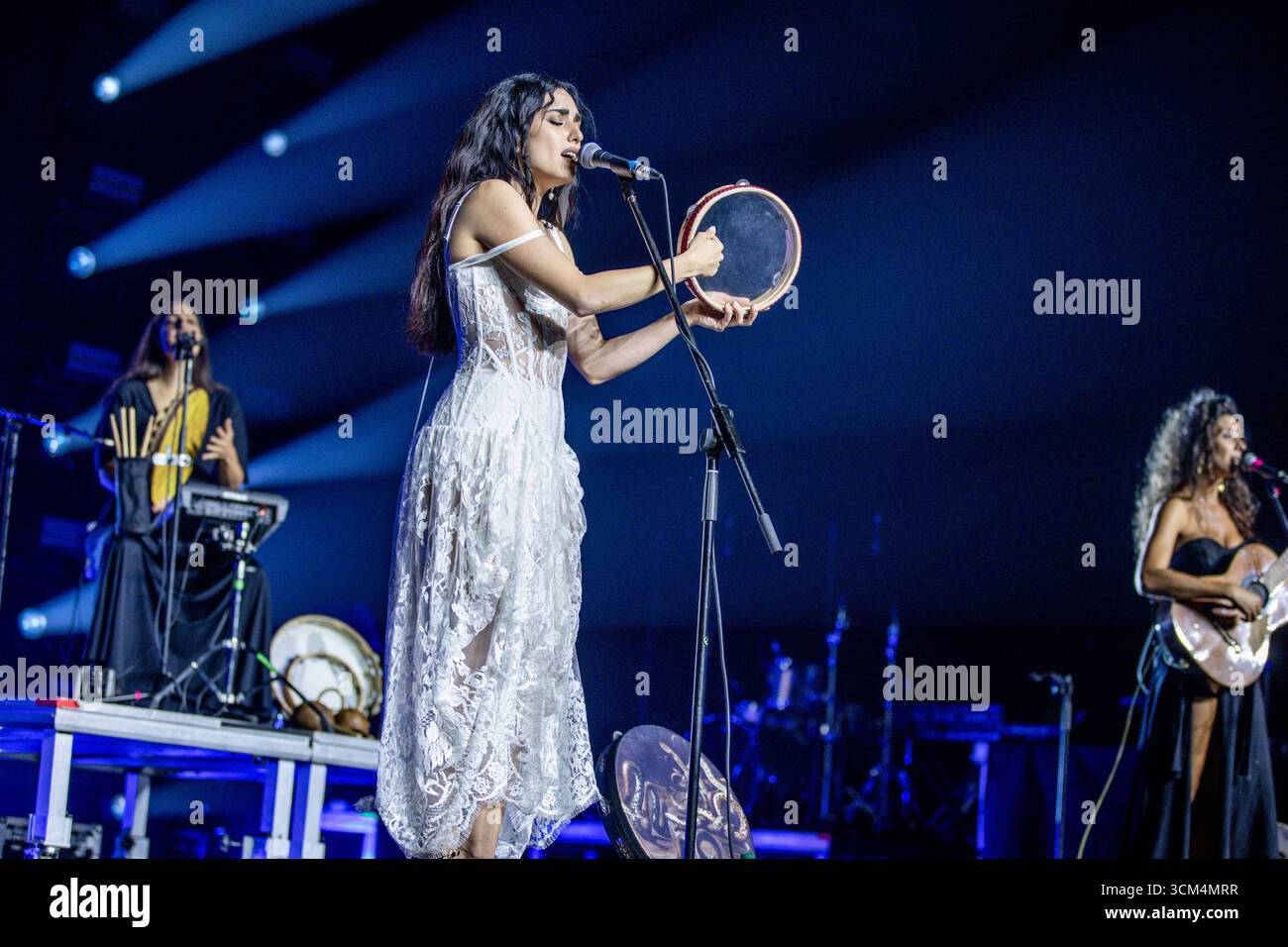 Music Concert - LA NINA - Spring Attitude 2025 La Nina performs on ...