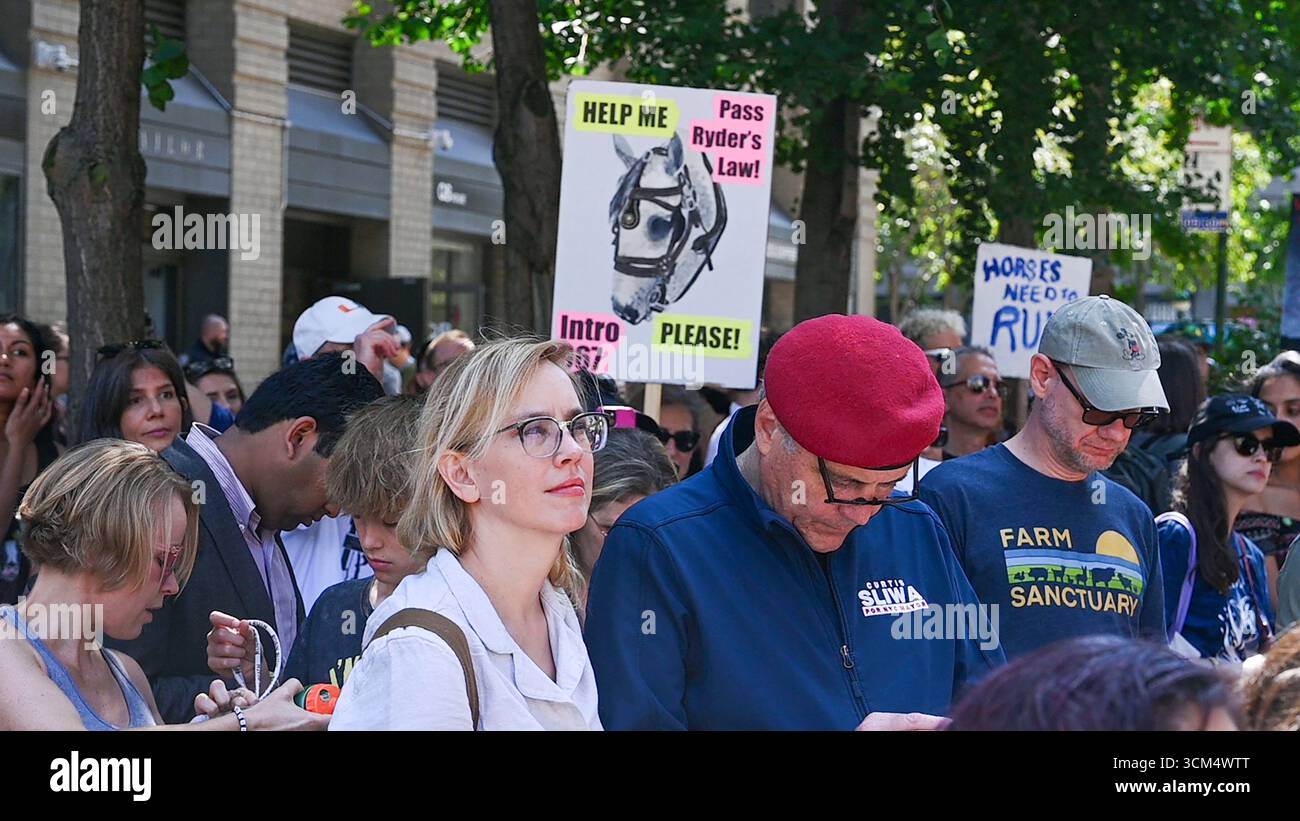 (L-R) Nancy Regula and Republican New York City mayoral candidate ...