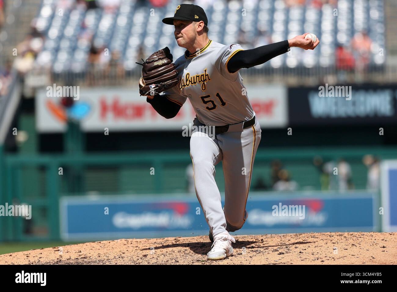 Pittsburgh Pirates pitcher Evan Sisk throws during the fifth inning of ...