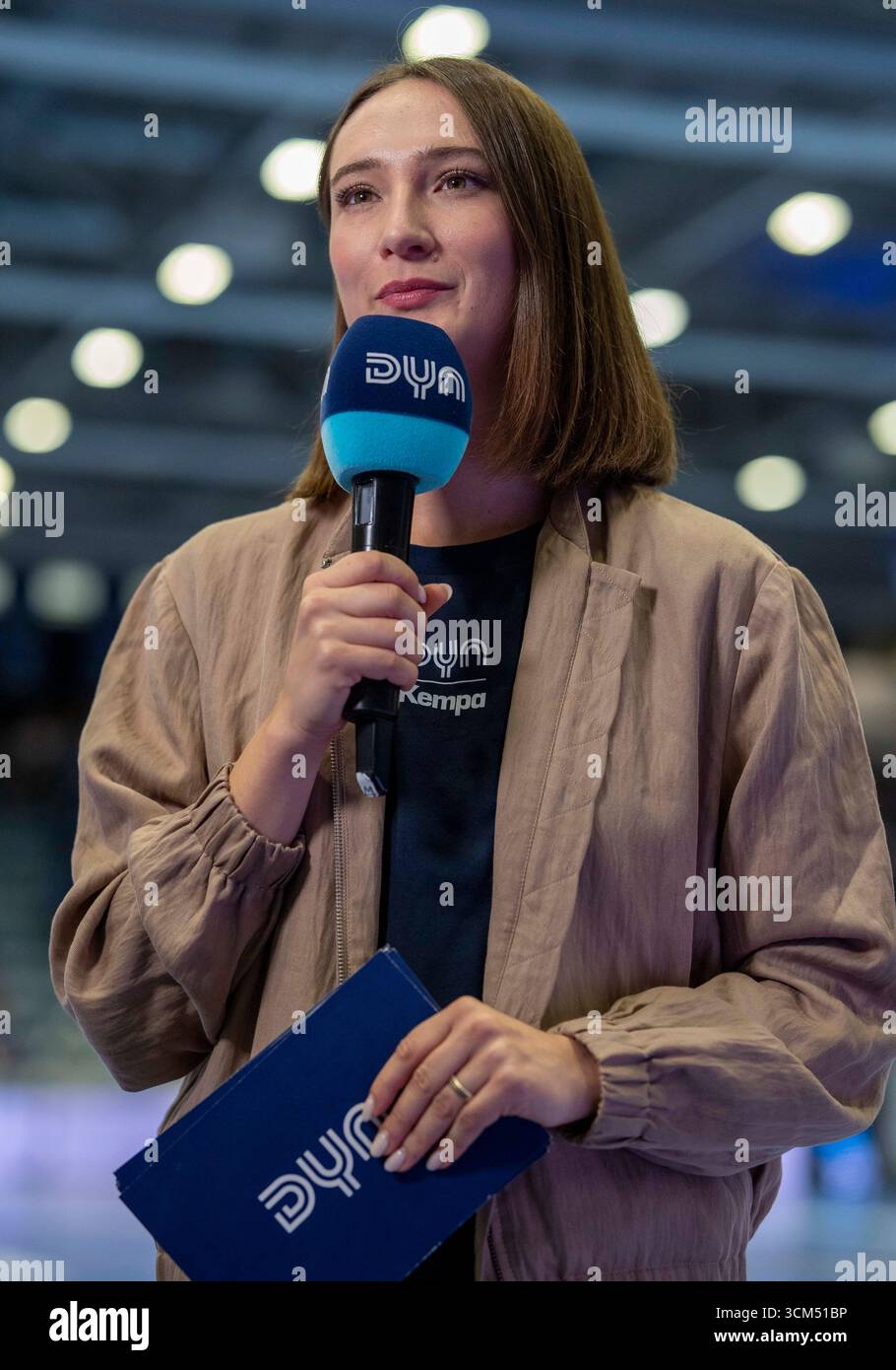 Hannah Nitsche (Moderatorin beim Sportsender Dyn) Handball Daikin HBL ...