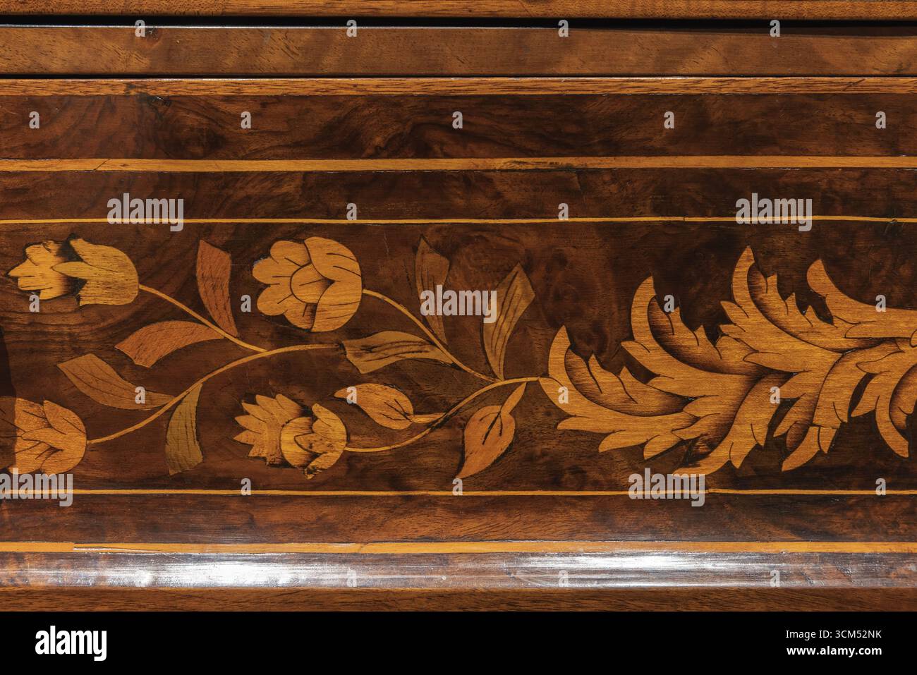 Dark wood inlay hi-res stock photography and images - Alamy