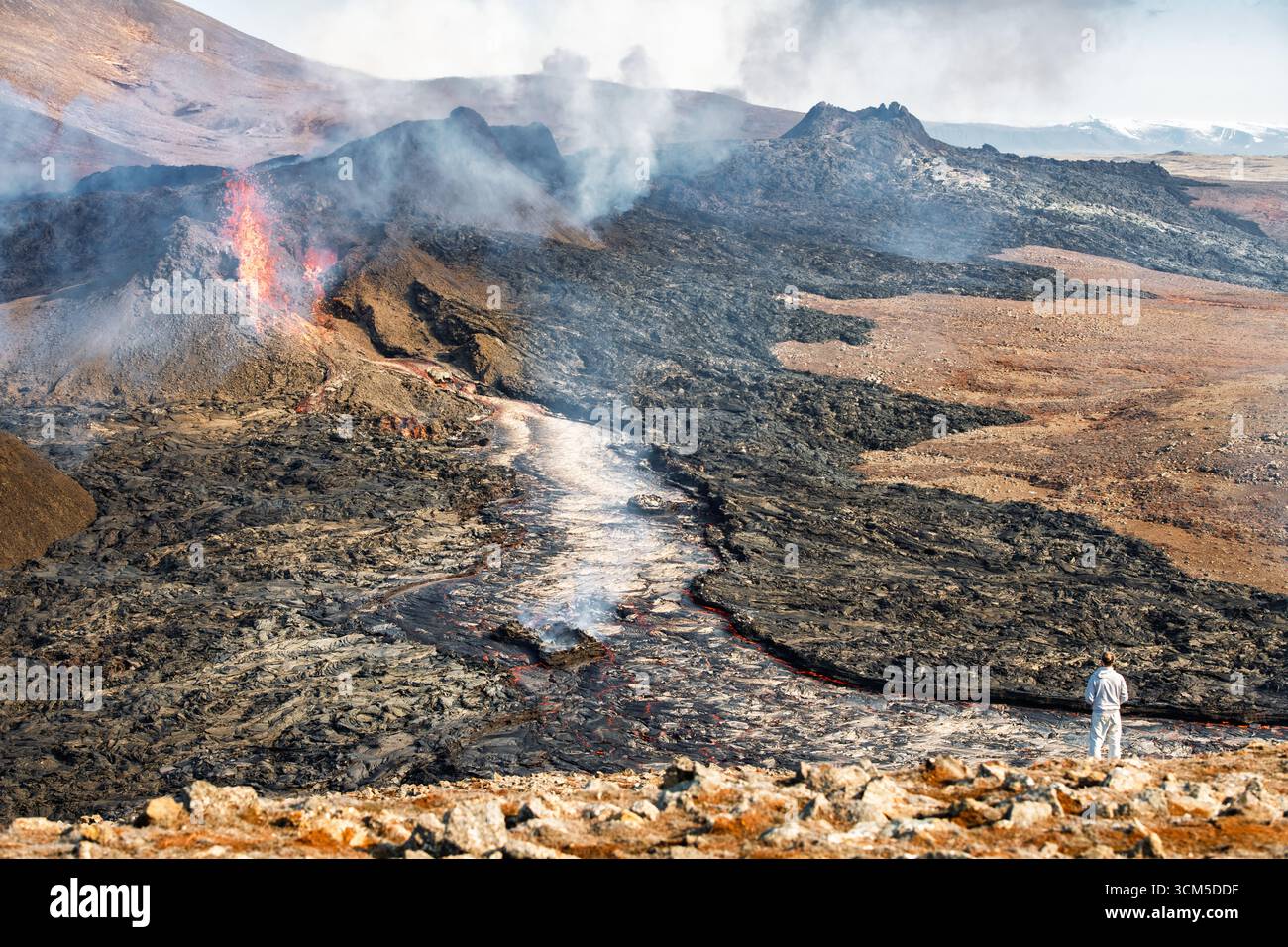 The Geldingadalir volcanic eruption erupted in late March 2021 on ...
