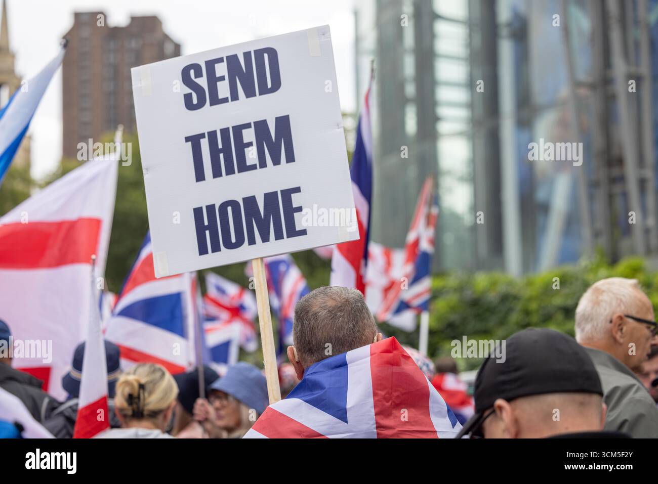 Unite the kingdom rally hi-res stock photography and images - Alamy
