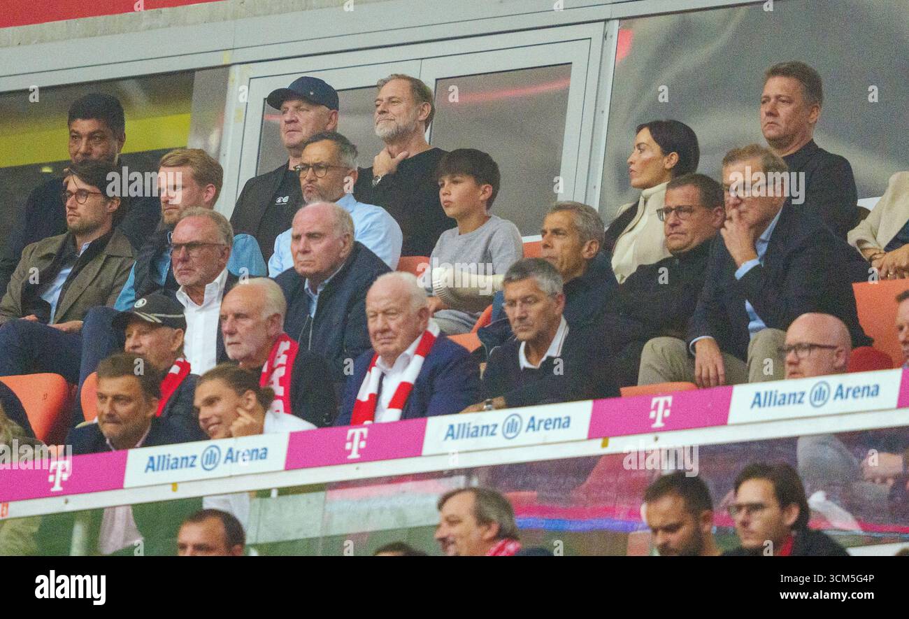 Karl-Heinz Rummenigge (CEO, Vorstandsvorsitzender FCB AG), Herbert ...