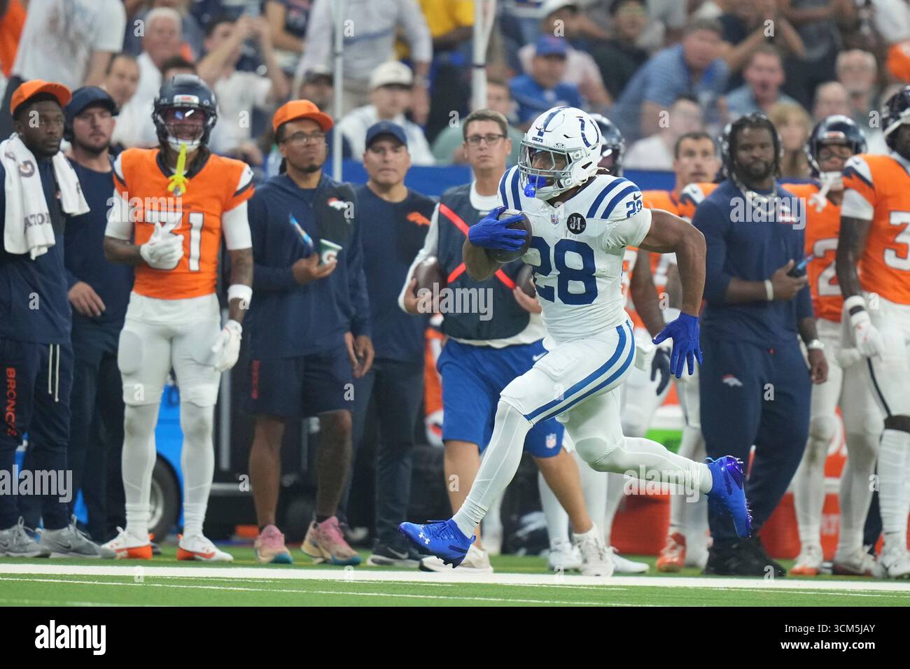 Indianapolis Colts running back Jonathan Taylor runs during the first ...