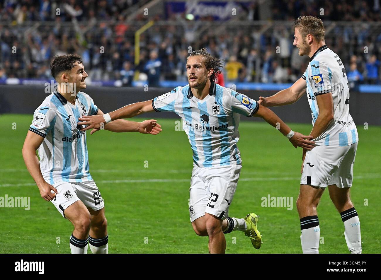 Goal celebration: Sigurd HAUGEN (TSV Munich 1860) after the goal to ...