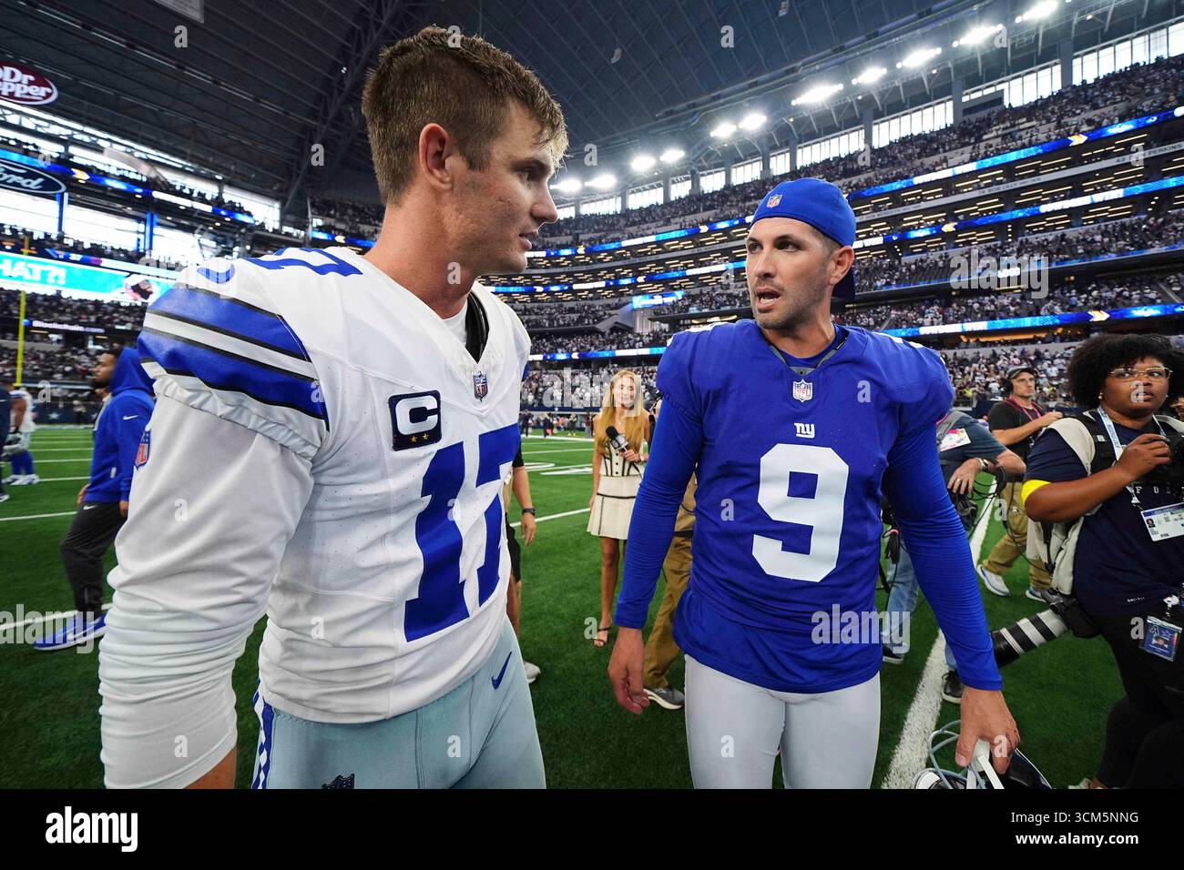 Dallas Cowboys' Brandon Aubrey (17) and New York Giants' Graham Gano (9 ...