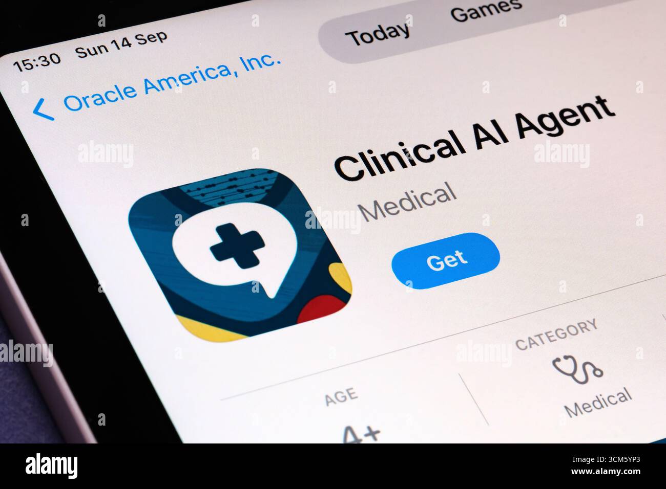 Clinical screen hi-res stock photography and images - Alamy