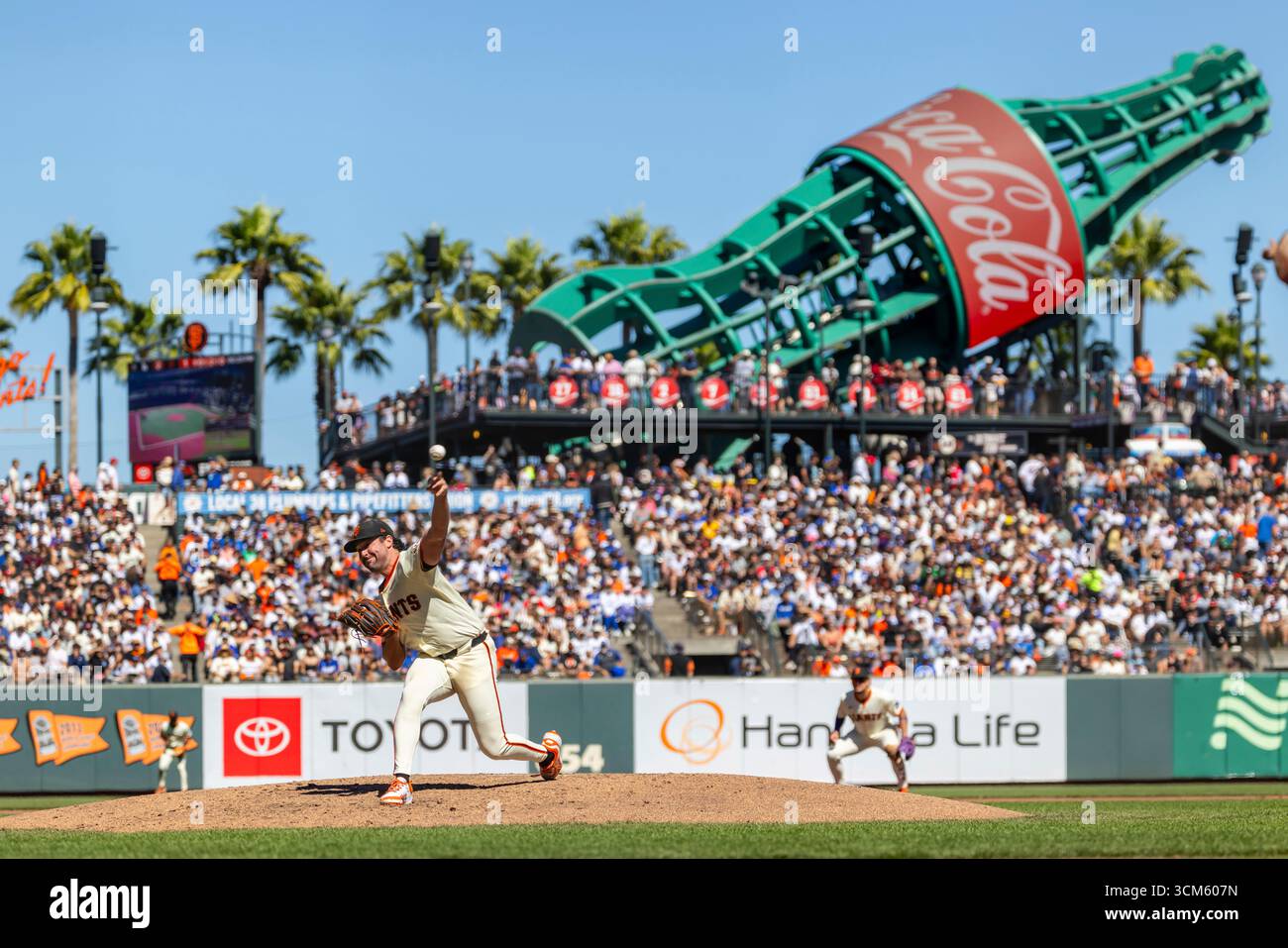 SAN FRANCISCO, CA - SEPTEMBER 14: San Francisco Giants pitcher Robbie ...