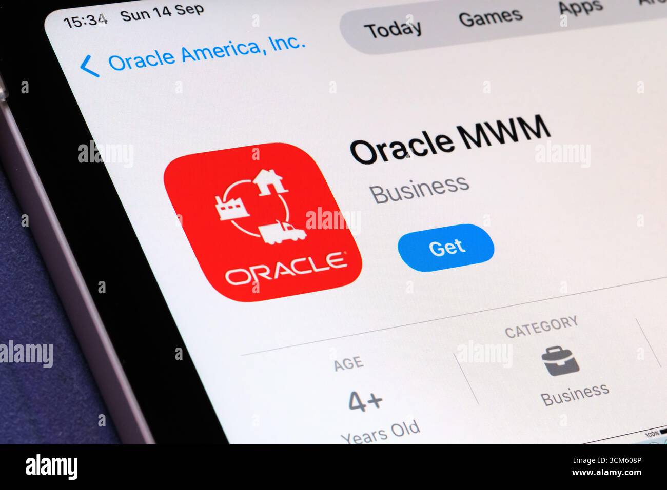 Oracle mobile field service hi-res stock photography and images - Alamy
