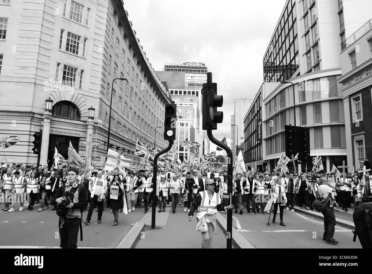 Tommy Robinson's 'Unite the Kingdom' march through the streets of ...