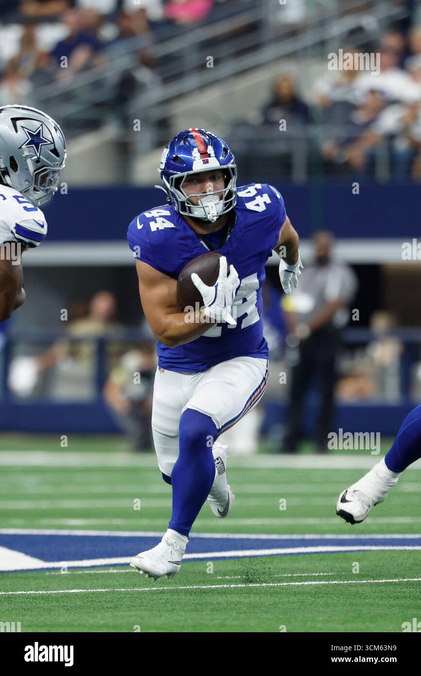 New York Giants running back Cam Skattebo (44) carries the ball during ...