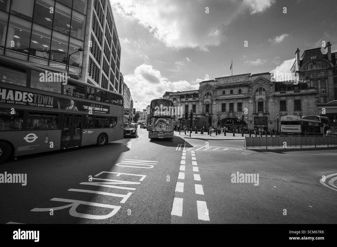 Double decker buses Black and White Stock Photos & Images - Alamy