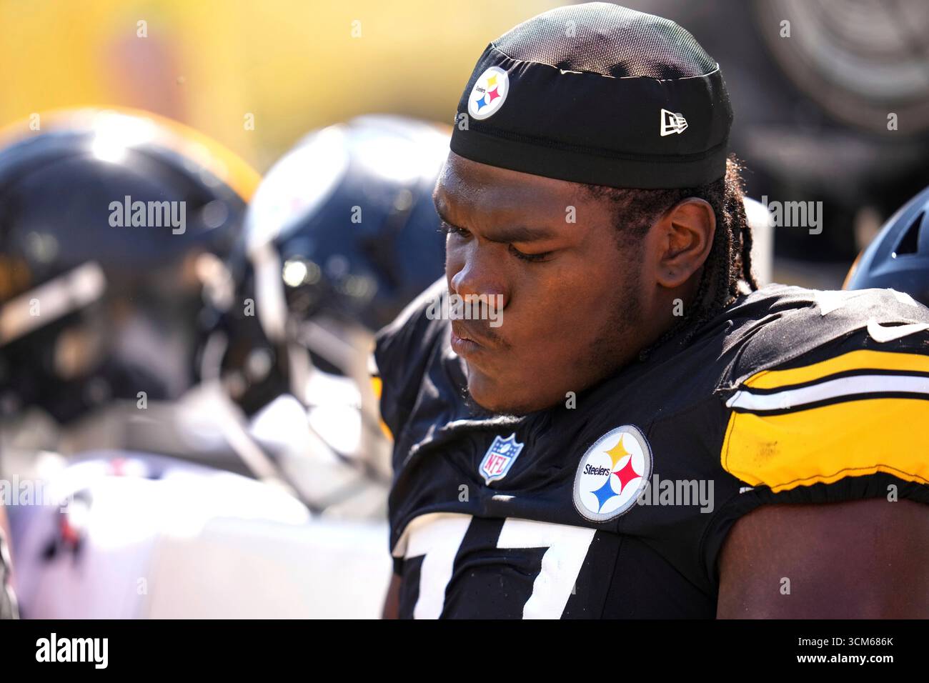 Pittsburgh Steelers offensive tackle Broderick Jones (77) sits on the ...
