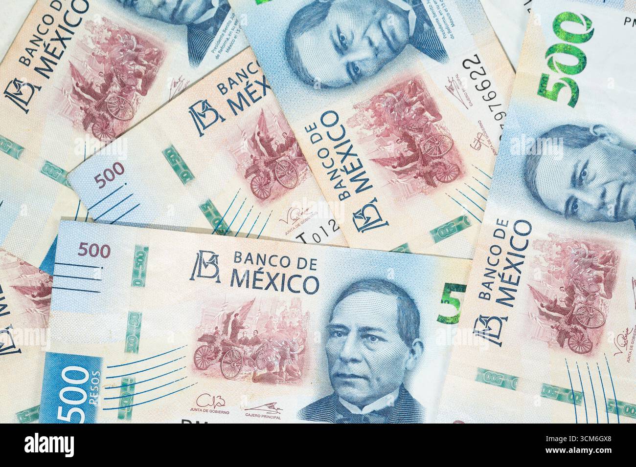 500 pesos banknote hi-res stock photography and images - Alamy