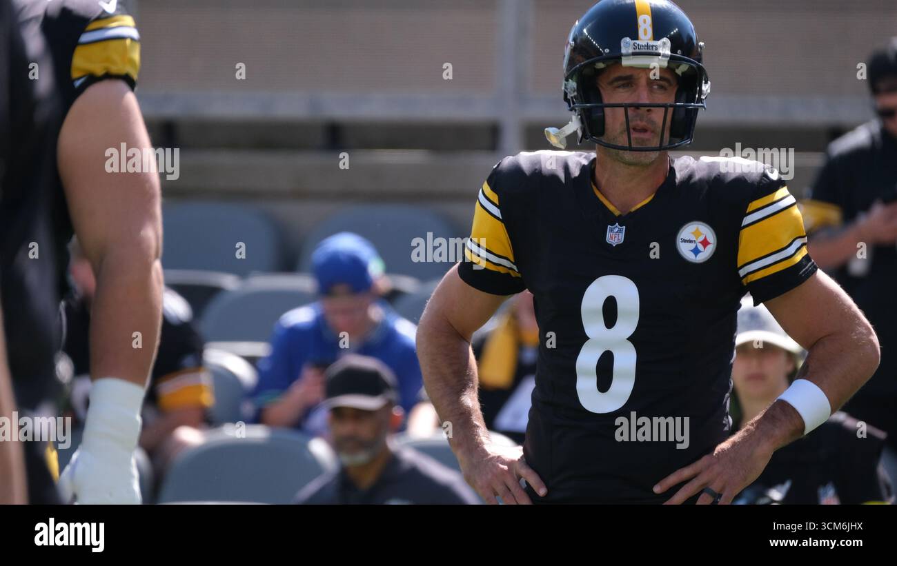 SEPT 14, 2025: Aaron Rodgers #8 during the 2025 Steelers vs Seahawks ...