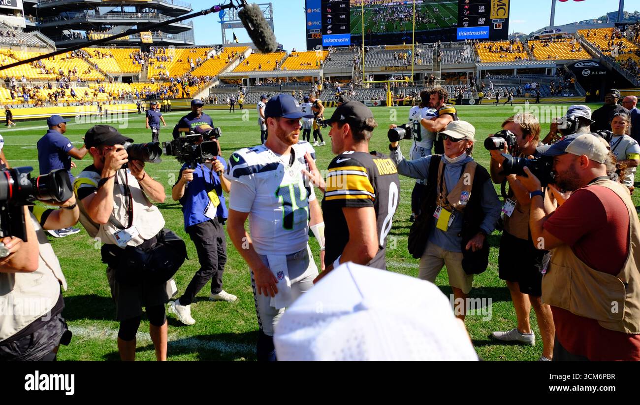 SEPT 14, 2025: Sam Darnold #14 and Aaron Rodgers #8 during the 2025 ...