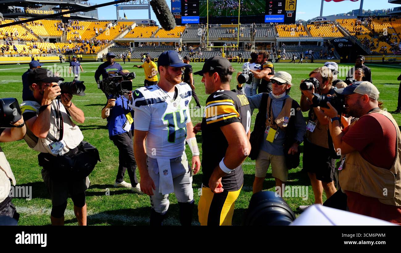 SEPT 14, 2025: Sam Darnold #14 and Aaron Rodgers #8 during the 2025 ...