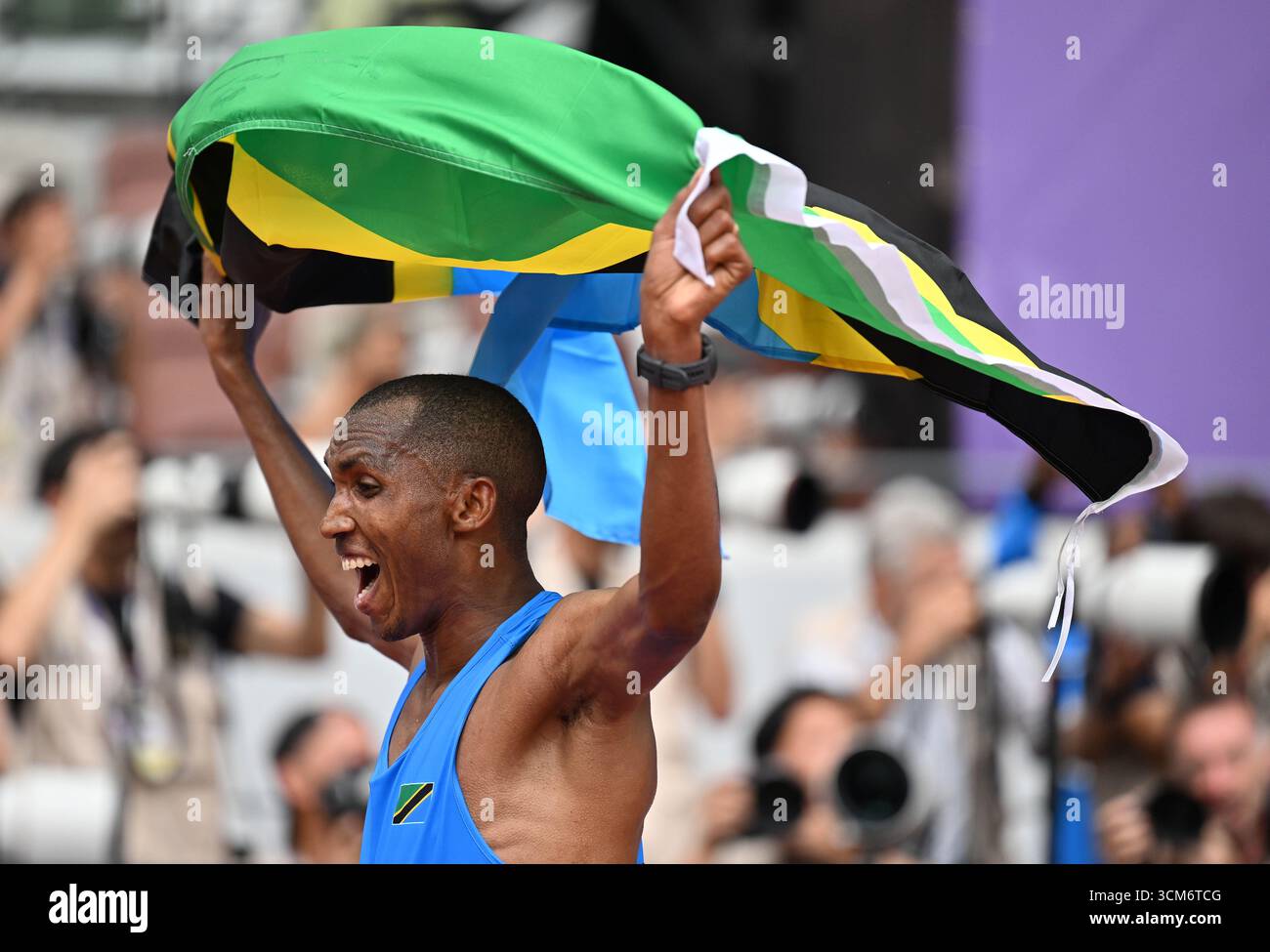 Tokyo, Japan. 15th Sep, 2025. Gold medalist Alphonce Felix Simbu of ...