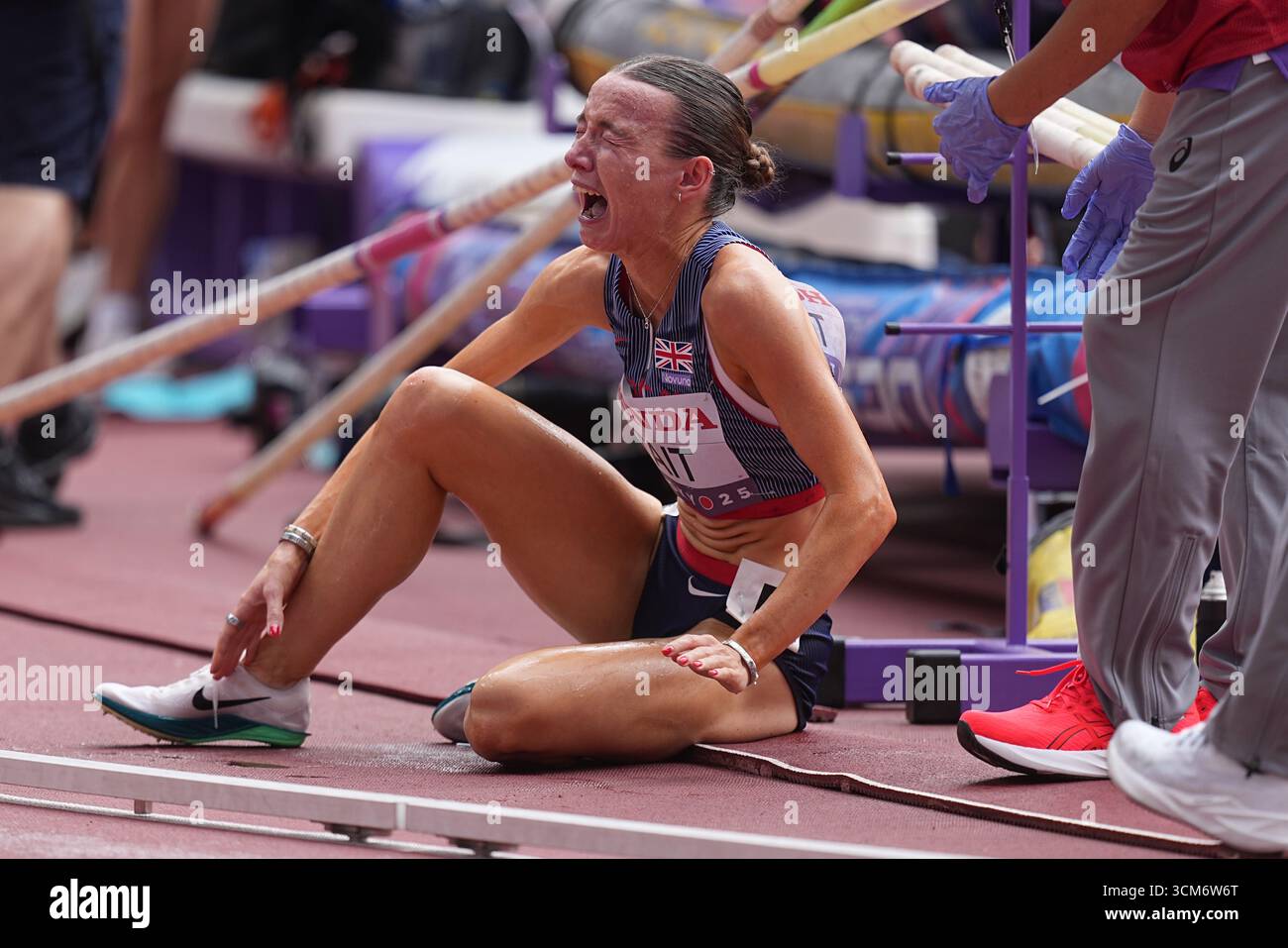 15 September 2025, Japan, Tokio: Athletics: World Championships, Sarah Tait from Great Britain ...