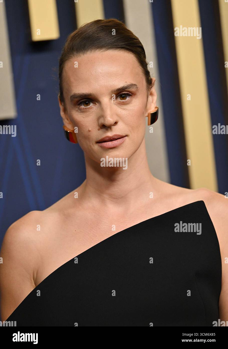 Jessica Lee Gagné arrives for the 77th annual Primetime Emmy Awards at ...