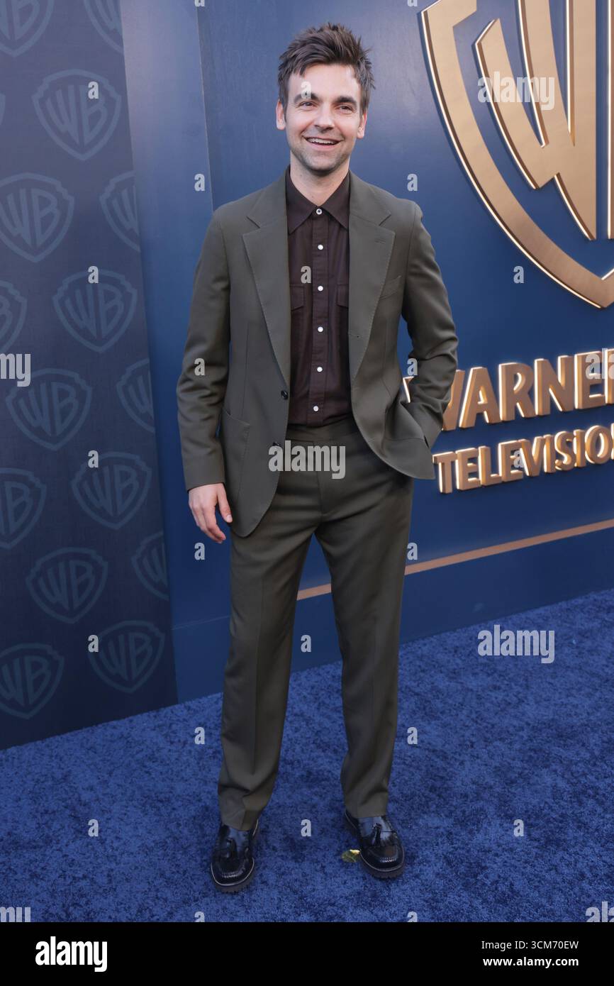 Drew Tarver attends the Warner Bros. Television Group's 77th Primetime ...