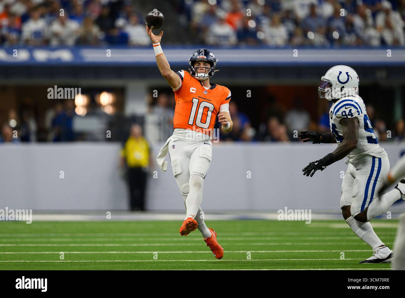 Denver Broncos quarterback Bo Nix (10) passes the ball during an NFL ...
