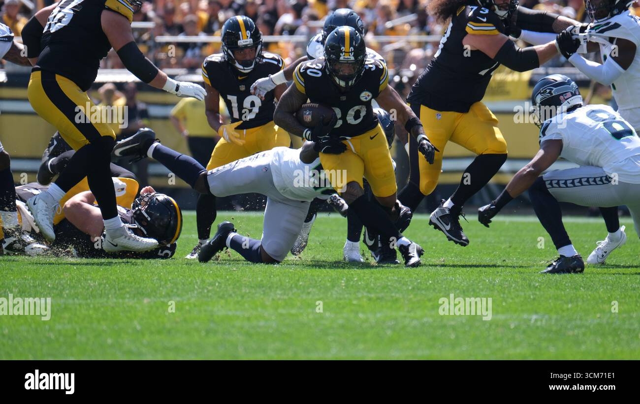 SEPT 14, 2025: Jaylen Warren #30 during the 2025 Steelers vs Seahawks ...