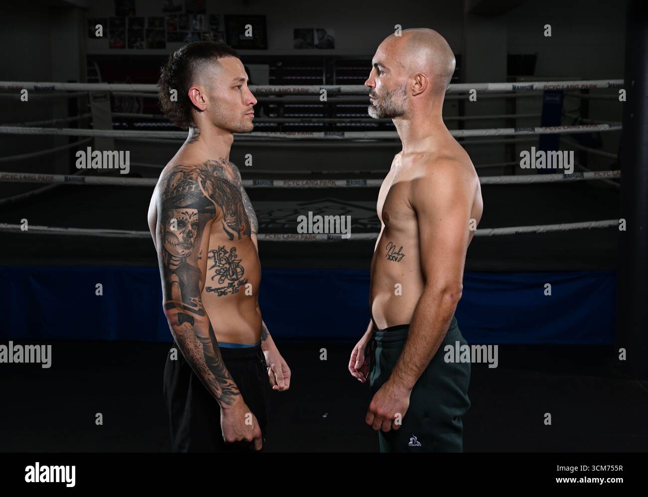 Australian boxer Liam Paro (left) and French boxer David Papot (right ...
