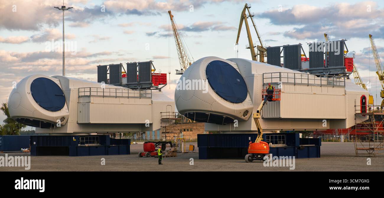 Wind turbine components during the assembly of a complete wind turbine ...