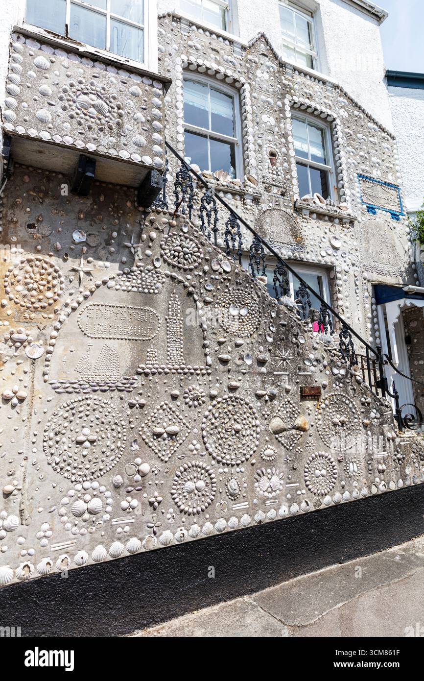 Shell house polperro cornwall hi-res stock photography and images - Alamy