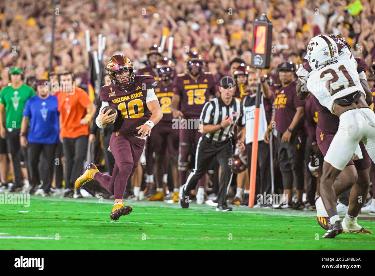 Arizona State Sun Devils quarterback Sam Leavitt (10) runs for a first ...