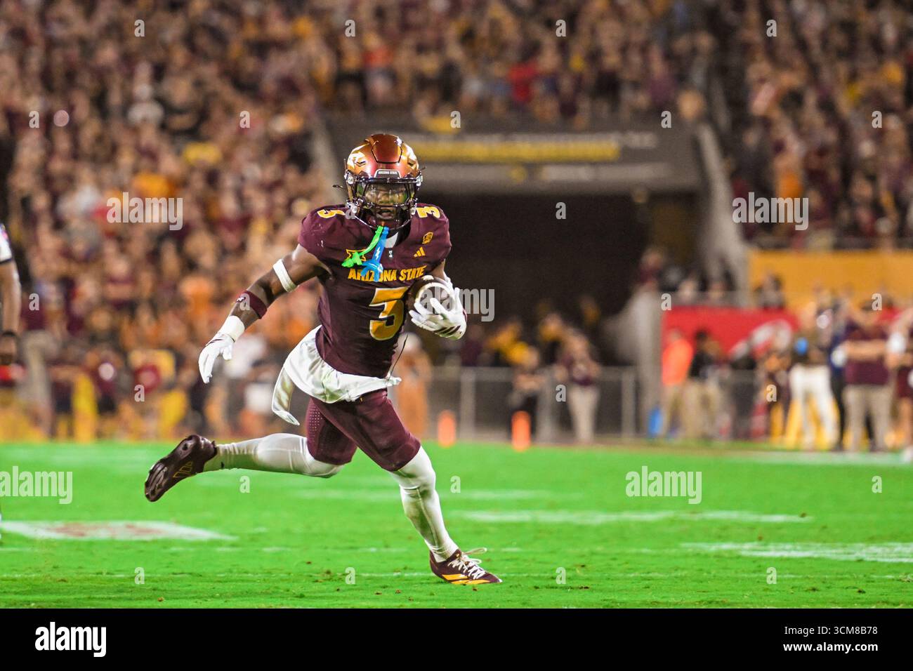 Arizona State Sun Devils running back Raleek Brown (3) runs the ball ...