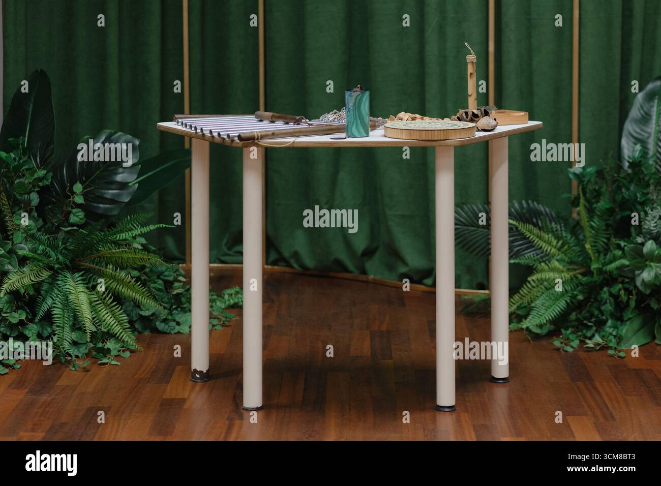 Creating musical environment hi-res stock photography and images - Alamy