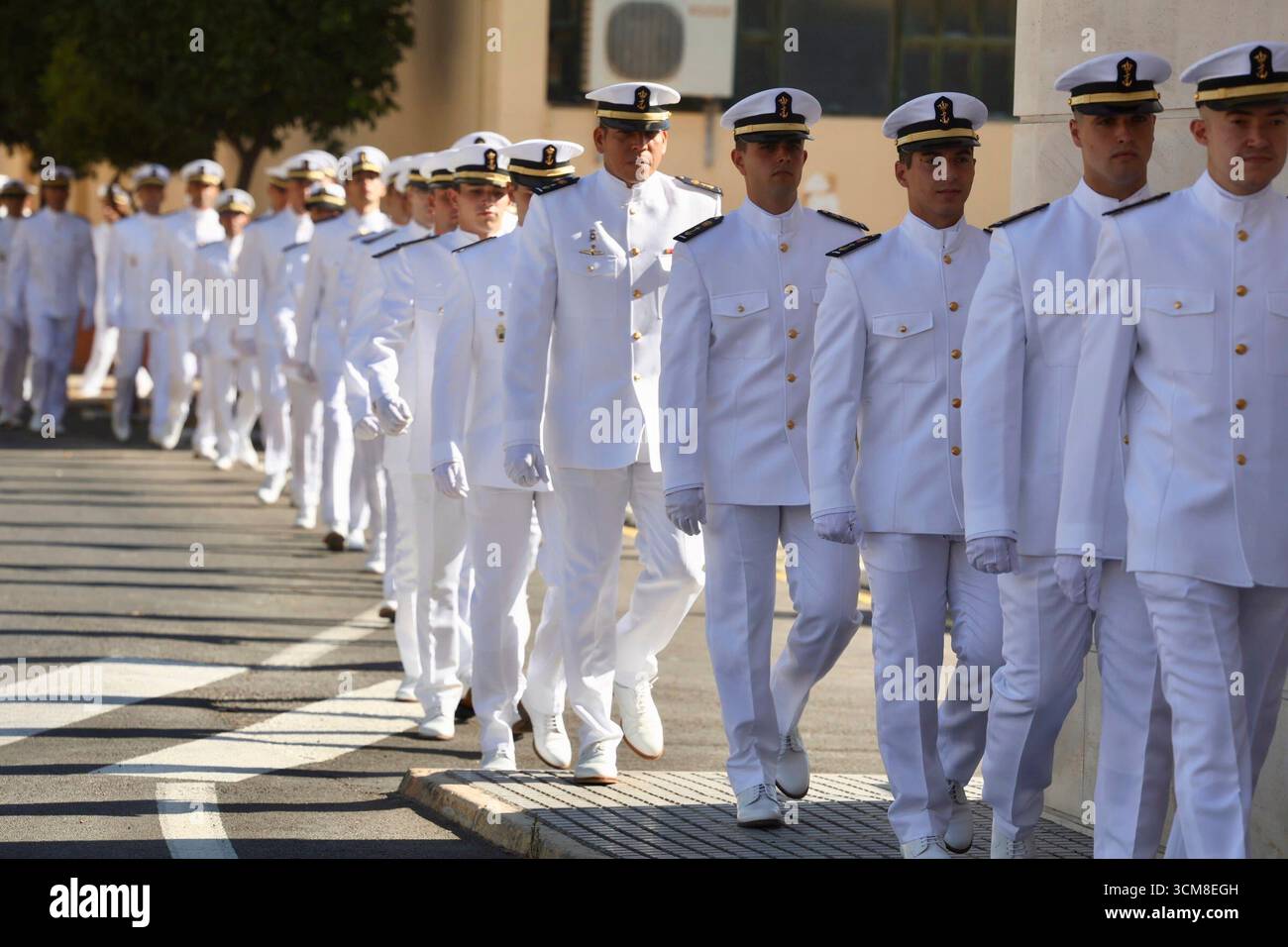 Non-commissioned officers of the Navy during the opening of the ...