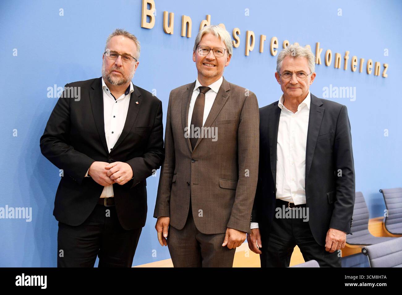 Carsten Burckhardt, Christian Strunk und Peter Hübner bei der Bundespressekonferenz ...