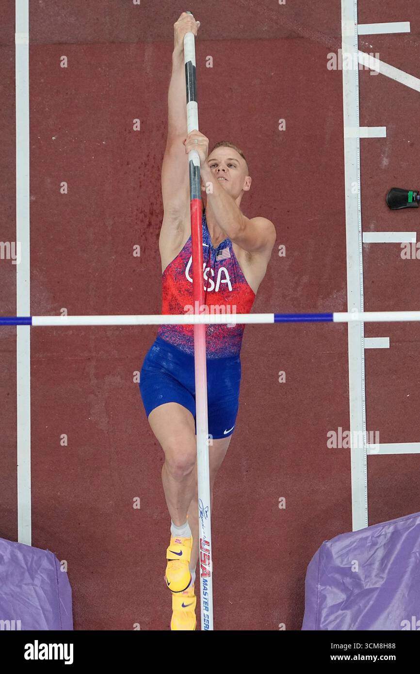 United States' Sam Kendricks competes in the men's pole vault final at ...