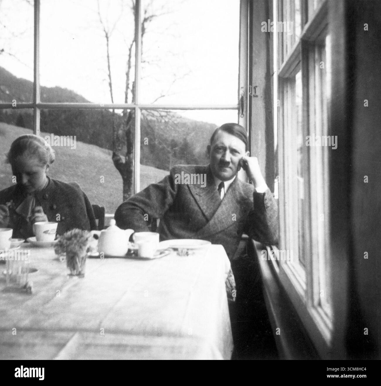 Hitler hi-res stock photography and images - Alamy