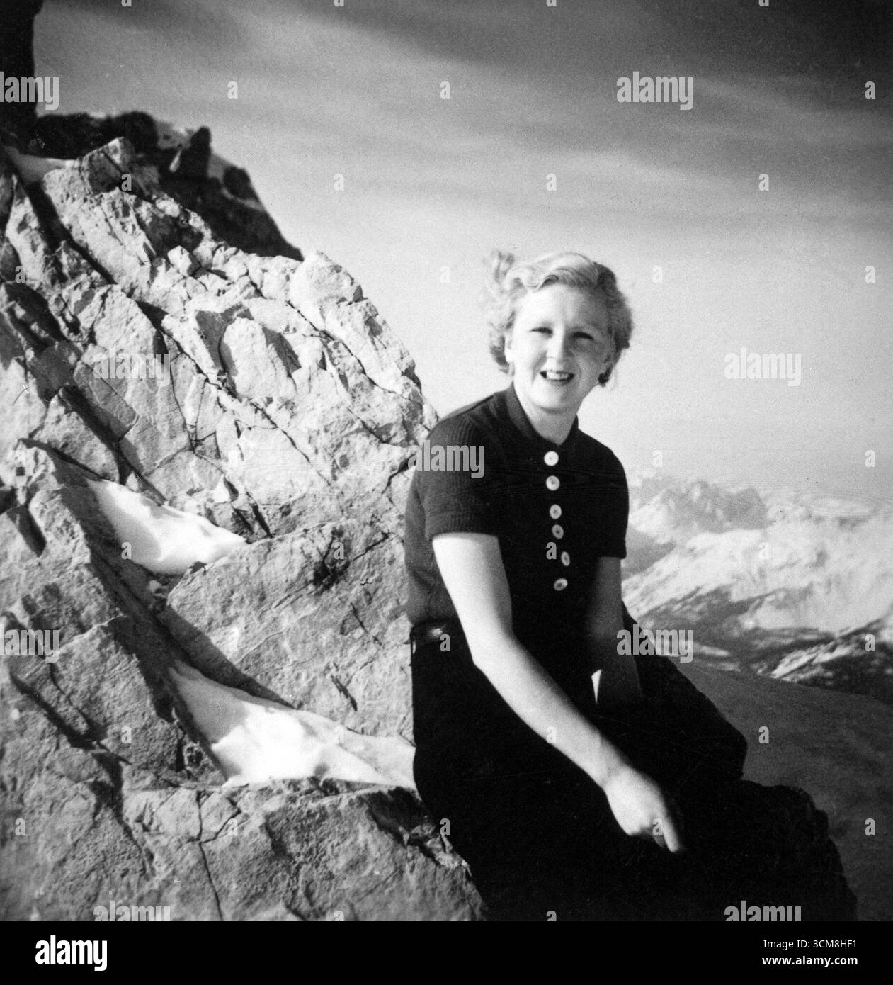 Adolf hitler eva brauns hi-res stock photography and images - Alamy