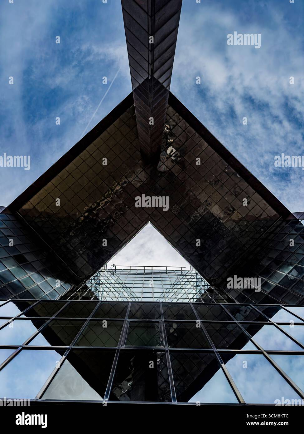 Triangular building architecture england hi-res stock photography and ...