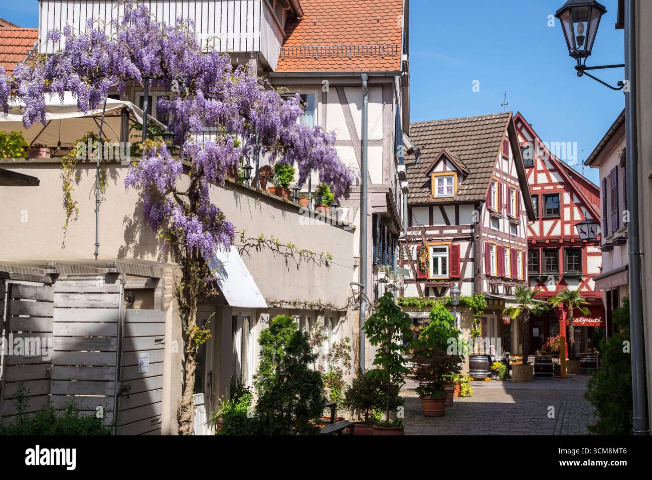 Old well kept building hi-res stock photography and images - Alamy